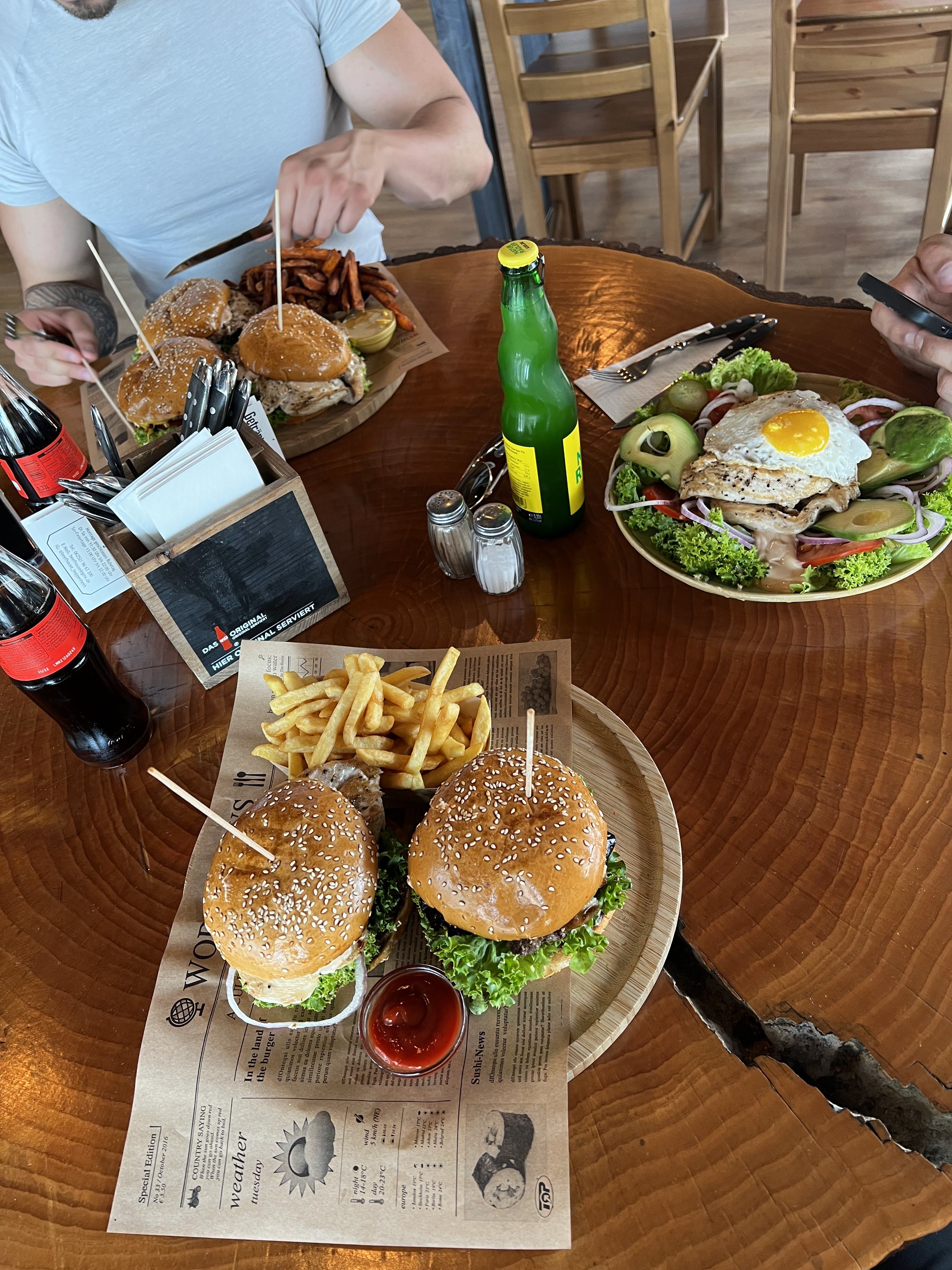 Chicken fillet Burger, Classic Hamburger, Fries 🍟🍔My local