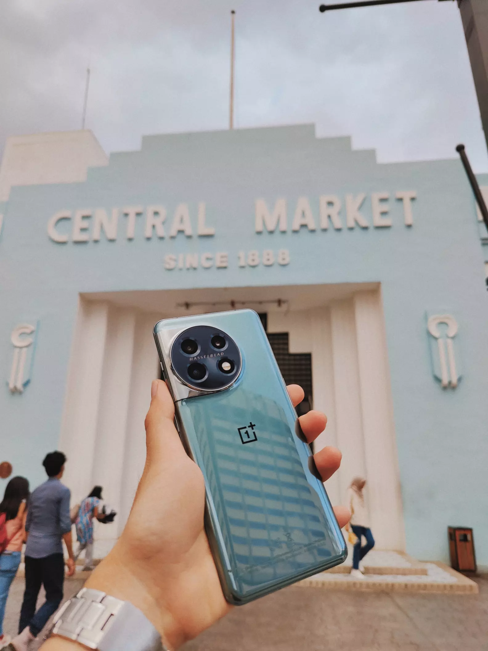 To those who bought it, what's your experience with the OneP
