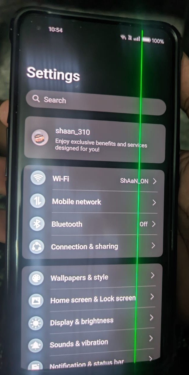 Help Needed: Green Line Issue on OnePlus 11