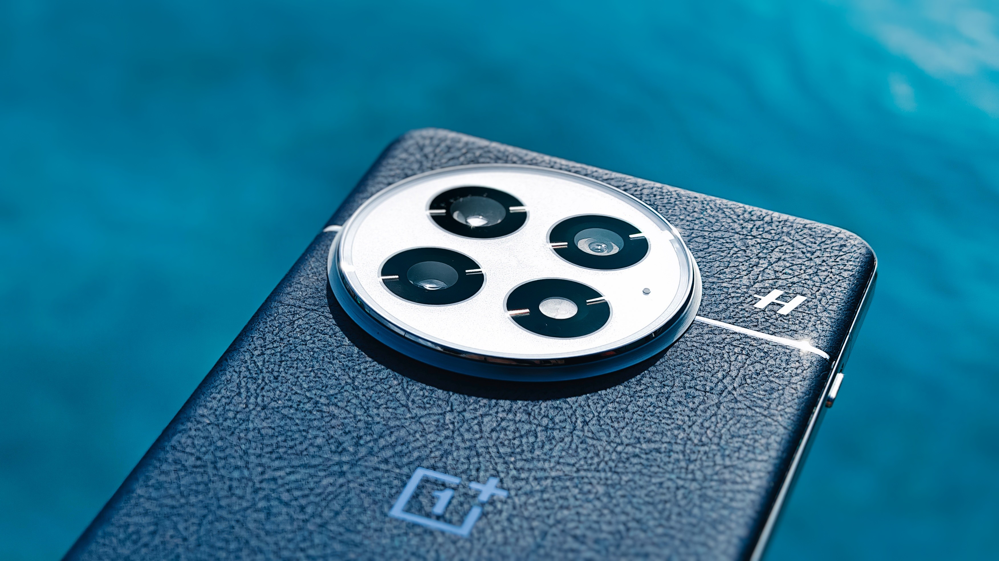 The Lab: OnePlus 13 Unboxing & First Impression