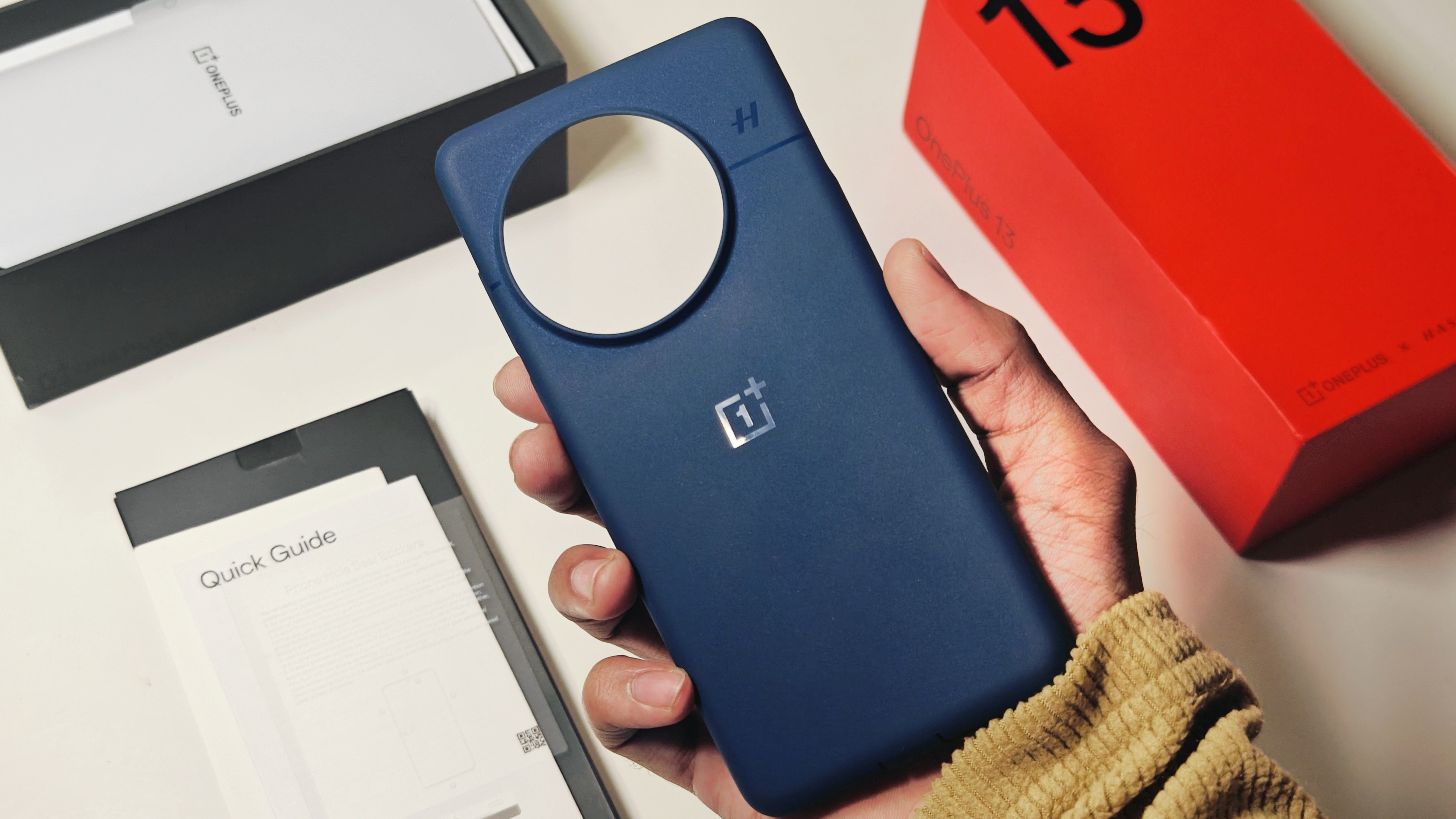 The Lab: OnePlus 13 Unboxing & First Impression