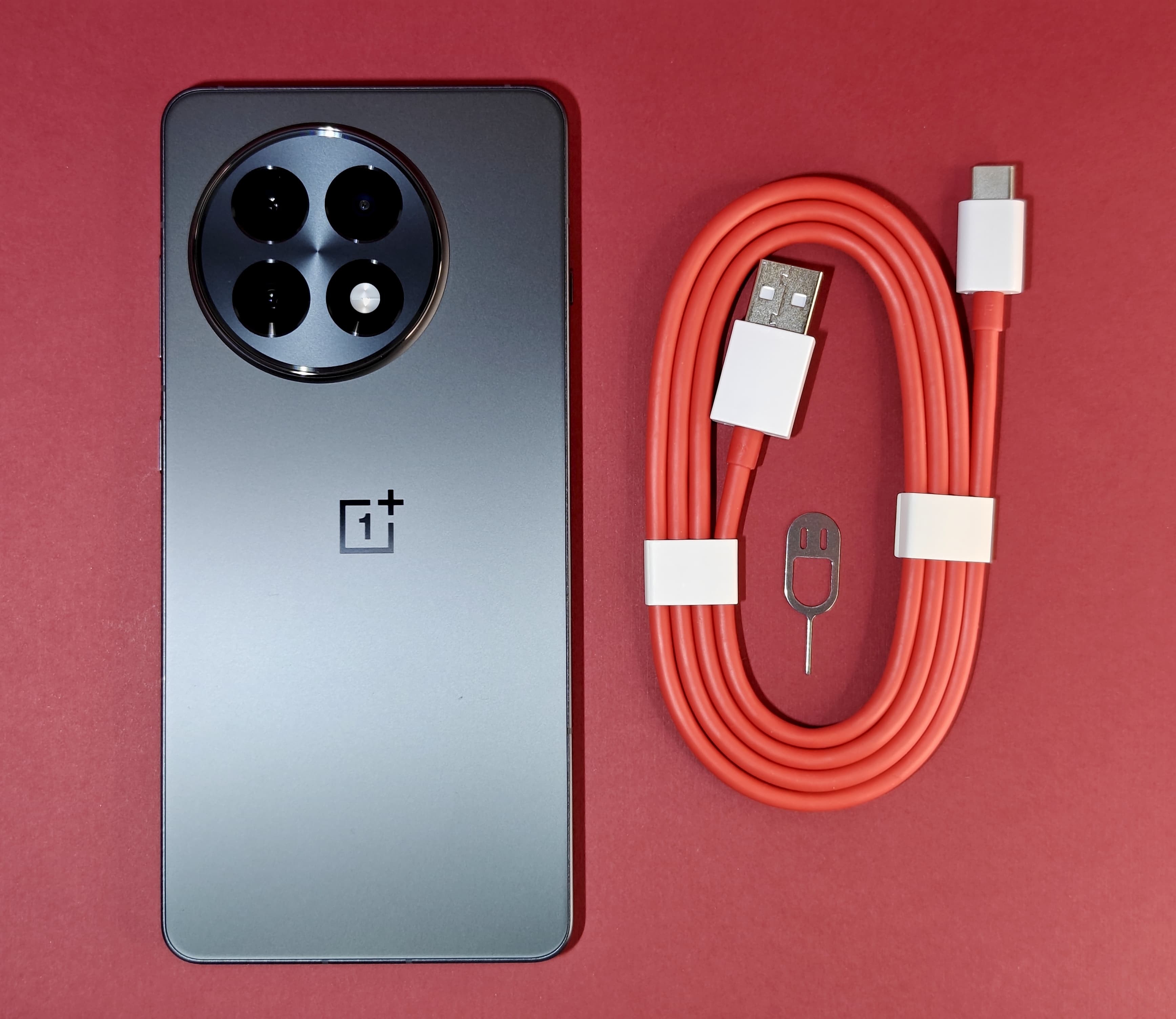 [The Lab] OnePlus 13R Full review - The wolf in sheep's clothing