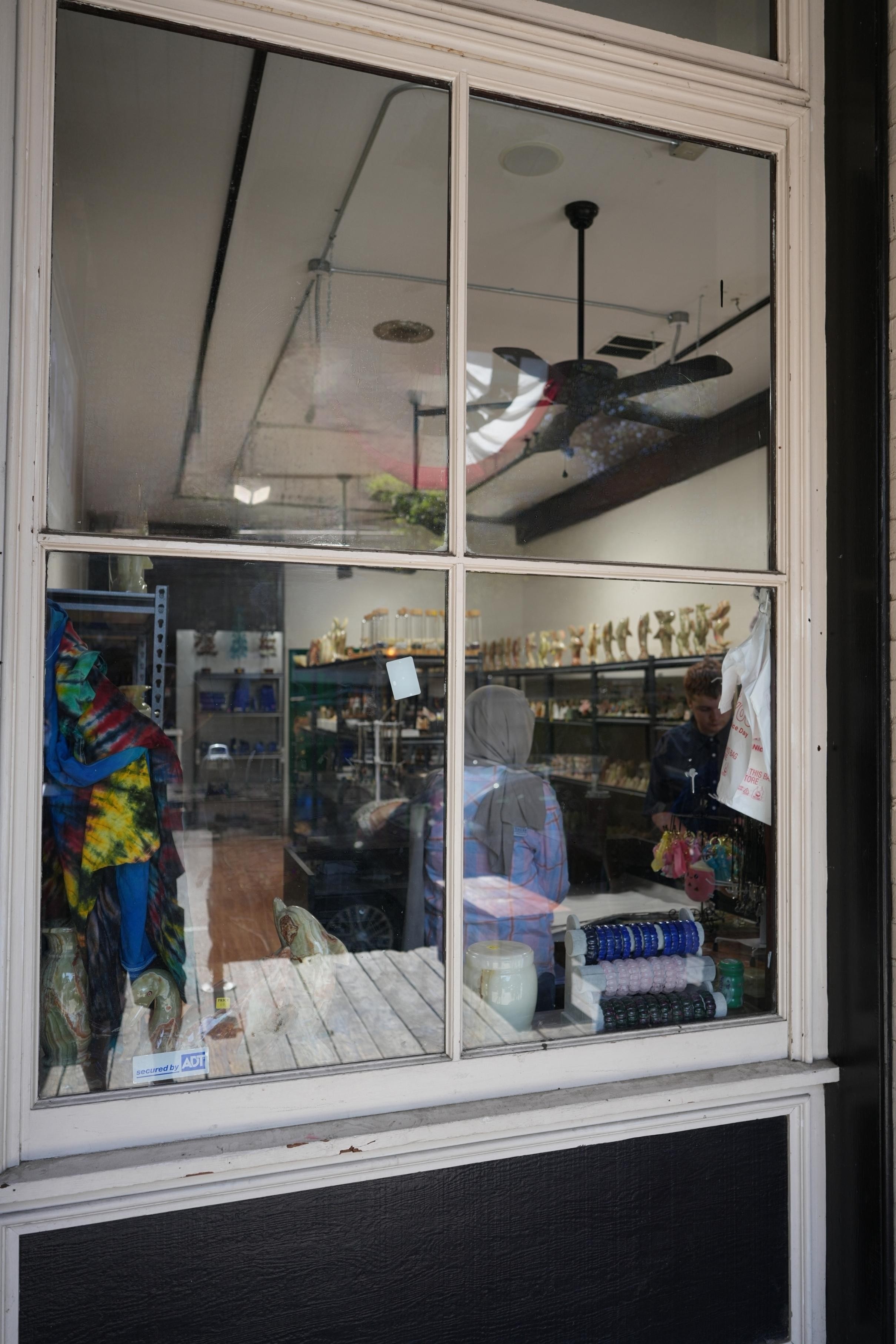 [The Lab] OnePlus 13: The Look of Love? (Full Camera Review)