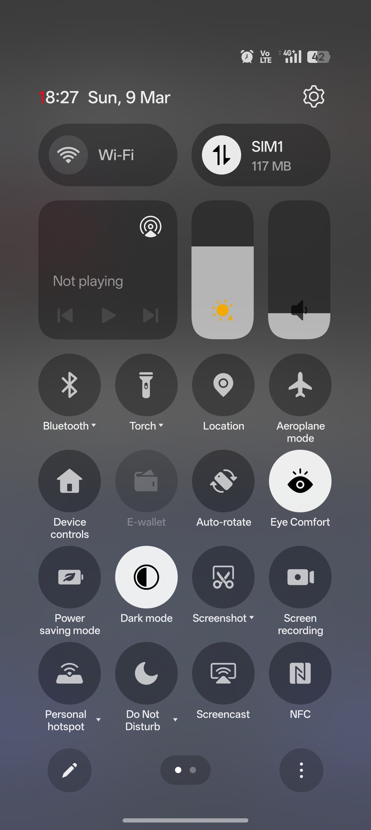 When mono is selected in the system colors, the buttons on t
