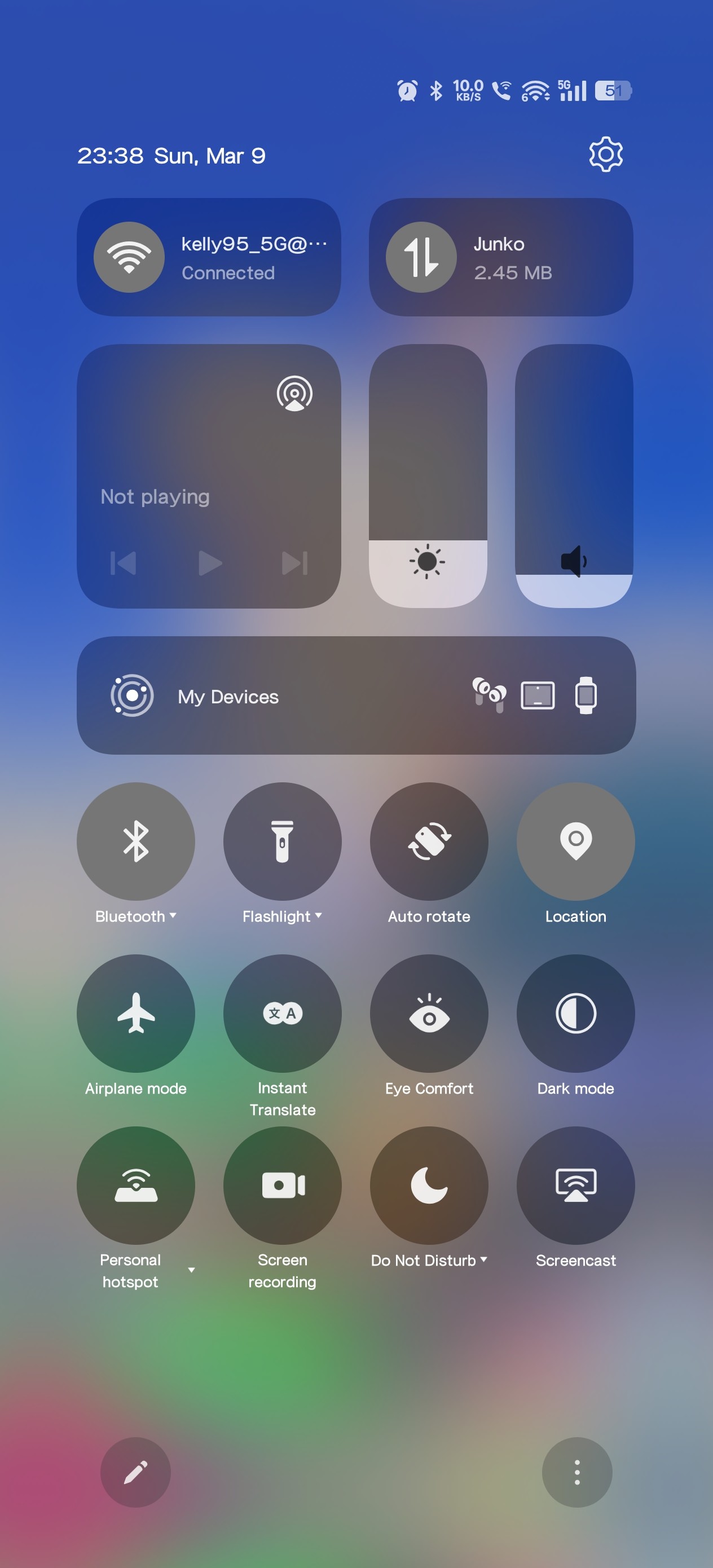 When mono is selected in the system colors, the buttons on t