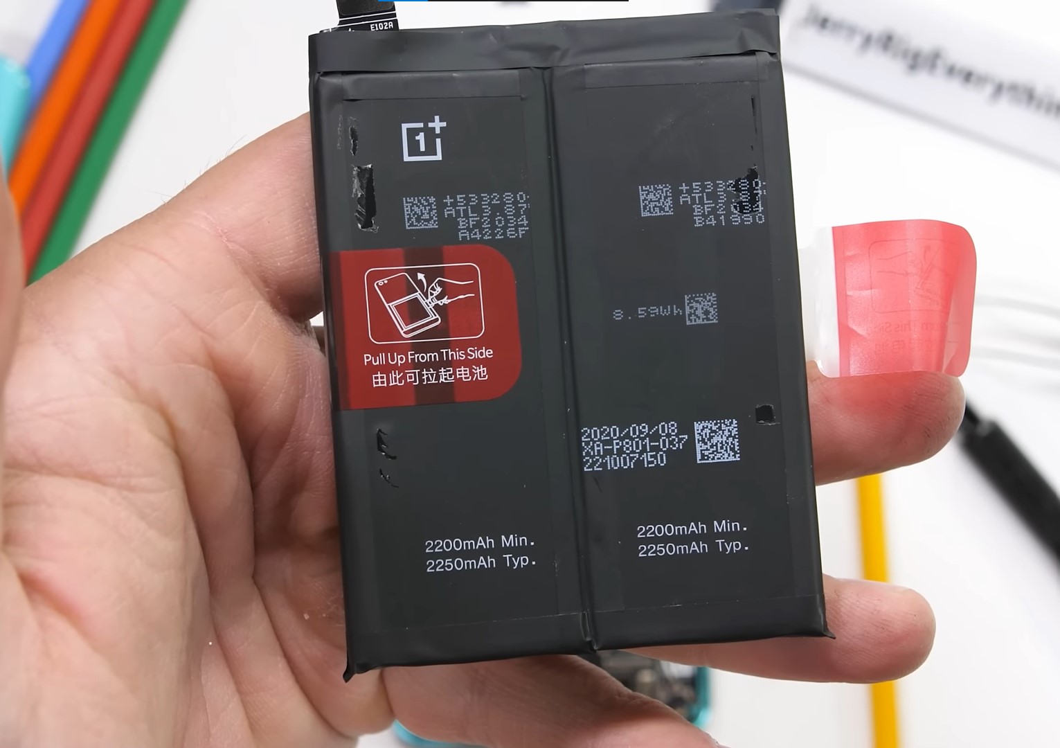 Battery : A tale of charged particles