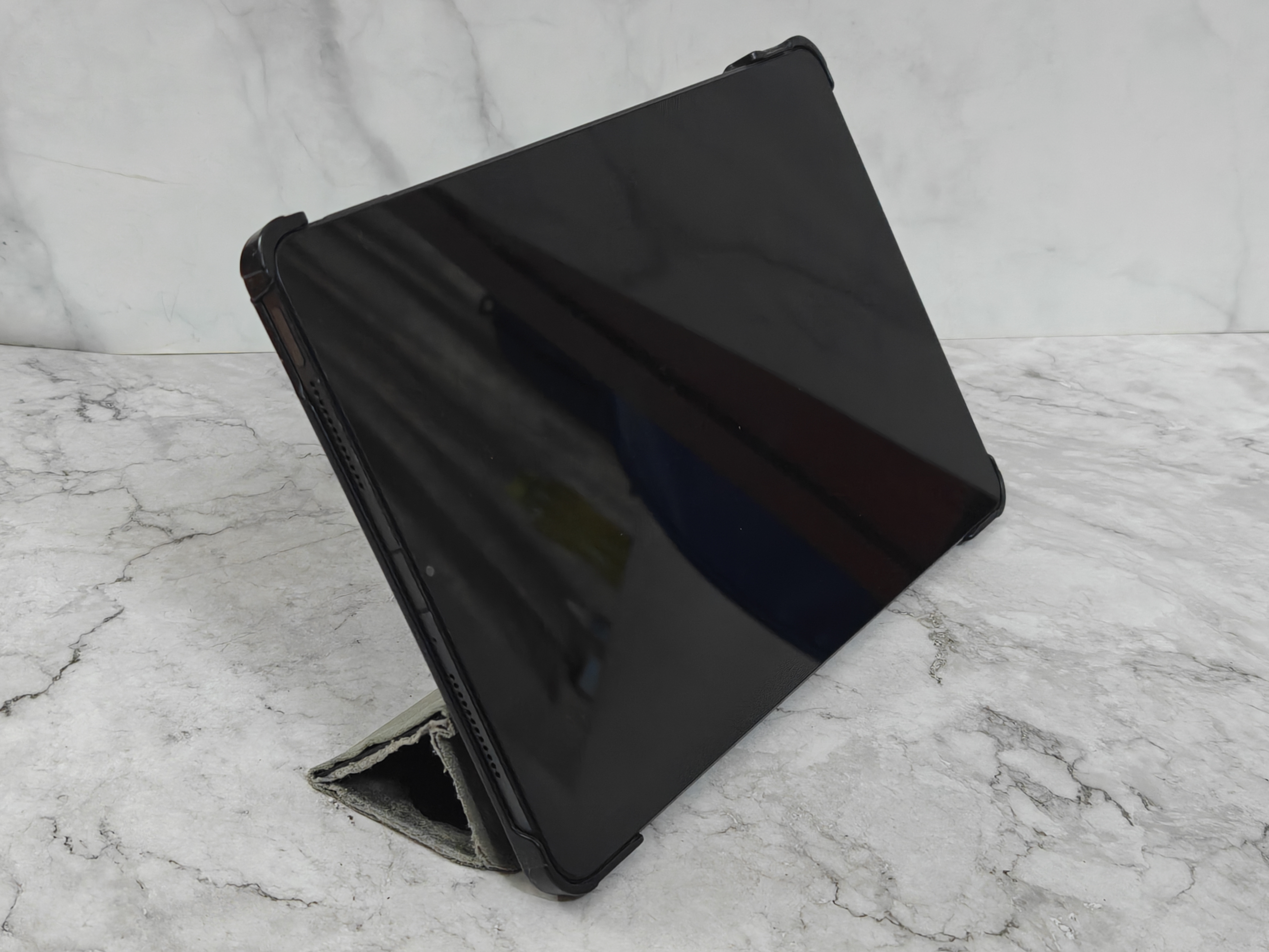 Are tablets self-sufficient devices?